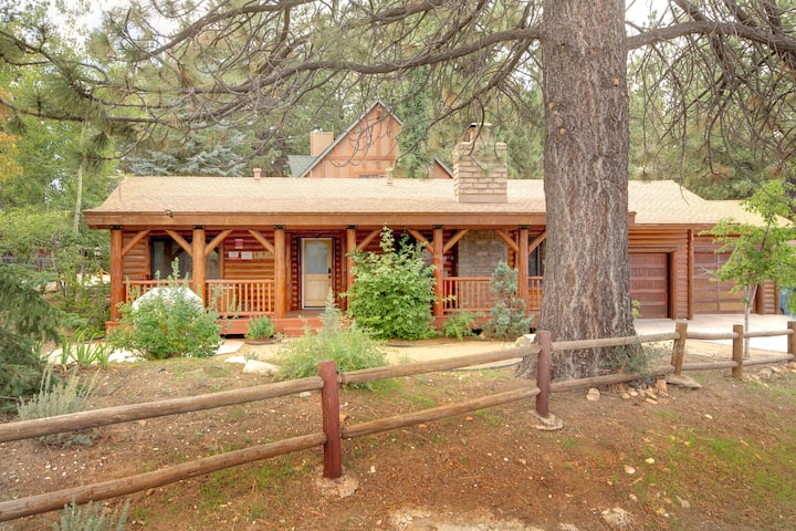 Howler Lodge Near Zoo + Hot Tub! - Big Bear Lake, CA