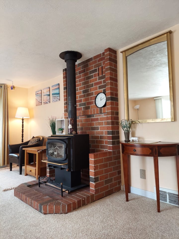 Cozy House With Huge Yard Centrally Located In Sea - 보셀