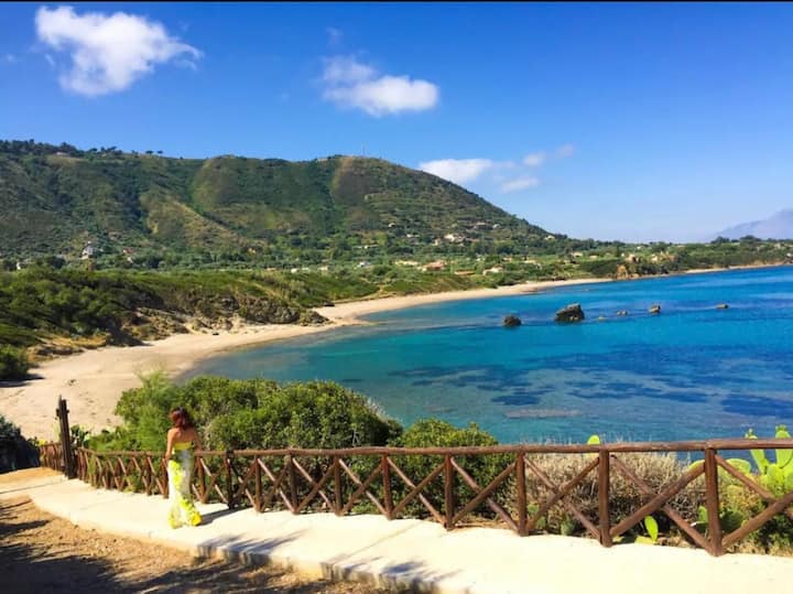 Villa In Baia - Castelbuono