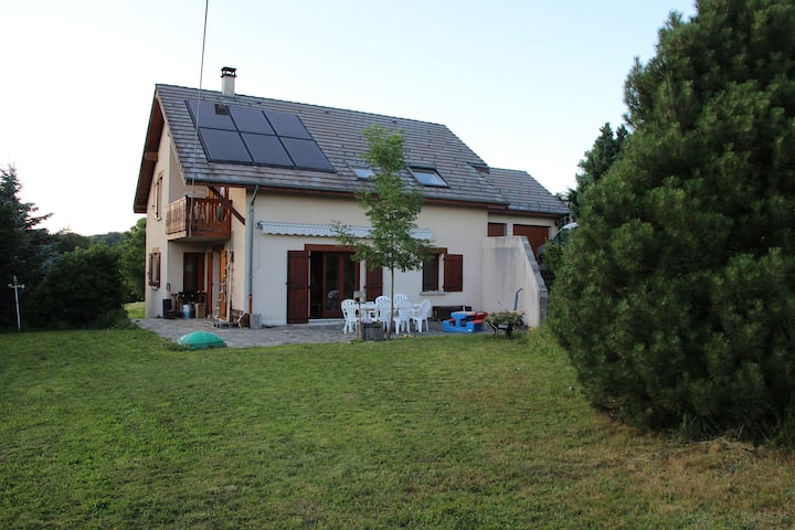 Maison Sur Grand Terrain Au Vert - Séchilienne