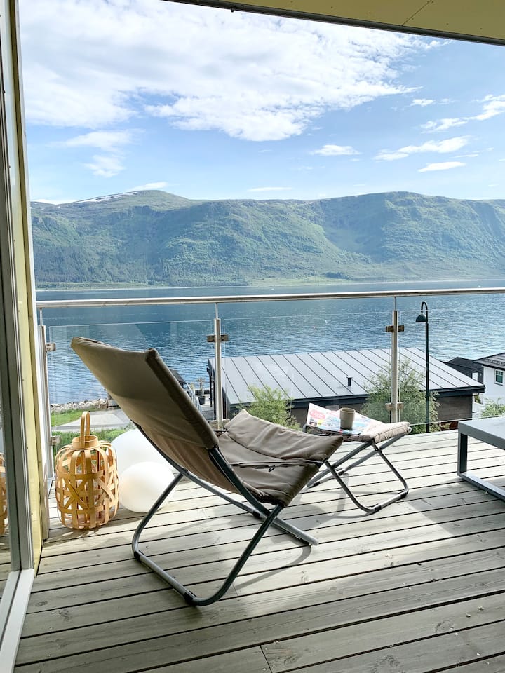 Funkishus Ved Sjøen - Alesund