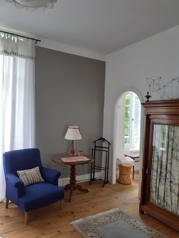 Belle Chambre De Maître Avec Sa Salle D'eau Privée - Dax