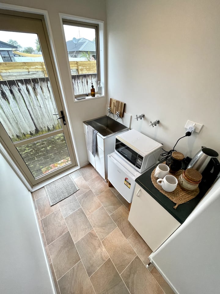 2 Rooms In Papamoa (Dogs Welcome) - Papamoa