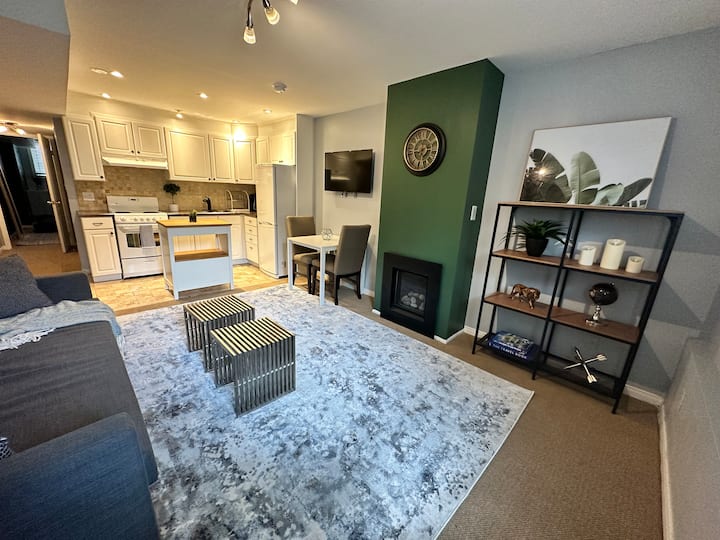 Cozy Leslieville Private Retreat - Toronto