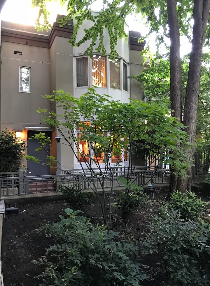 Heart Of Coal Harbour Townhouse - Vancouver, WA
