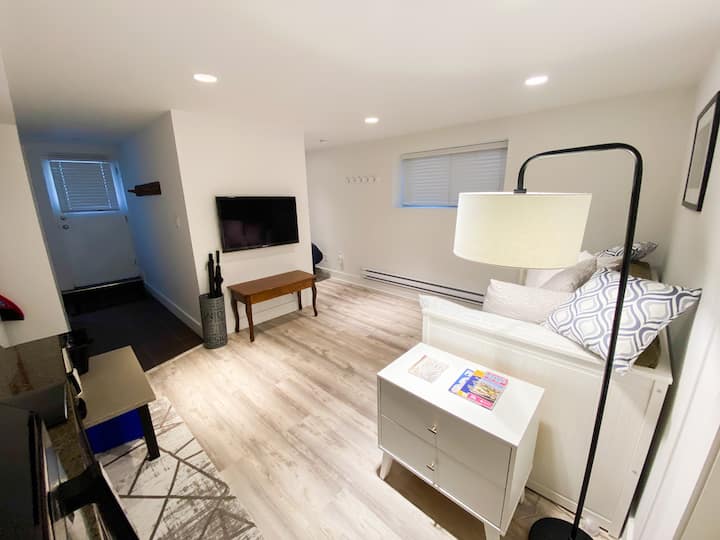 Small Private Studio At Kitsilano Beach - Vancouver