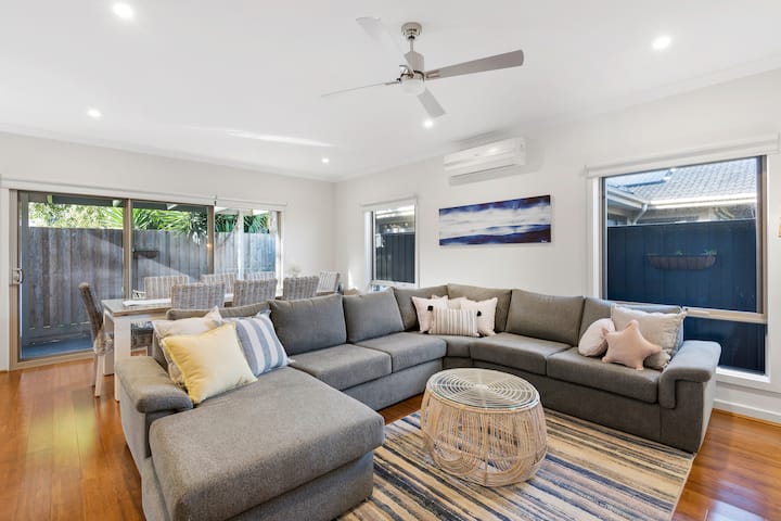 Rosebud Seascape: A Modern Family Retreat - Arthurs Seat