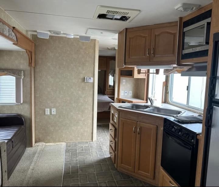 2006 Wildcat Camper - Fort McMurray