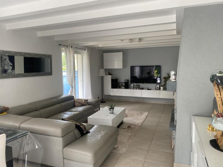 A Louer Chambre De 15/20 M2 - Sciez
