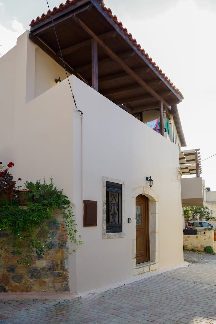 Throumbi House
Better Than Home - Hersonissos