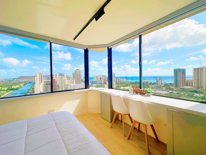 Panoramic Ocean Views: 33f Rare Corner A + B Units - Kailua, HI