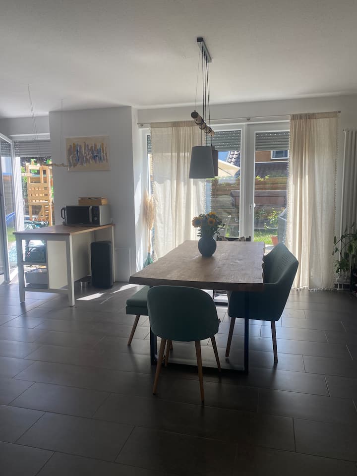 Wohnung Mit Reihenhaus Charme - Braunschweig