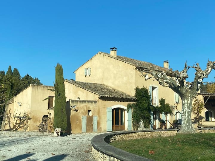 Mas Anien Provençal Tout Confort - Sénas