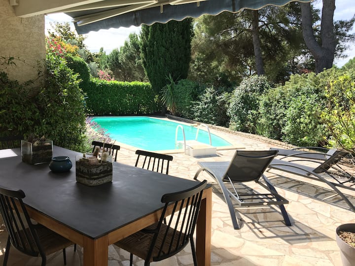 Villa De 3 Chambres Sur Domaine Du Golf De Massane - Baillargues