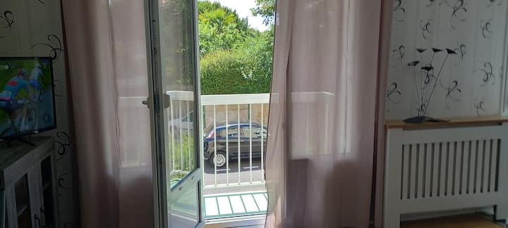 Studio Avec Balcon  Local à Vélo  Voiture  Rue - Dieppe