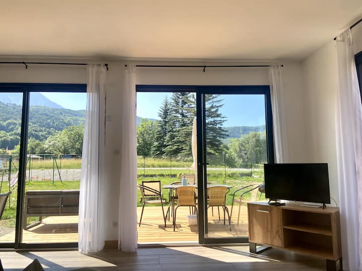Maison Proche Lac Serre Ponçon Et Station De Ski - Lac du Milieu