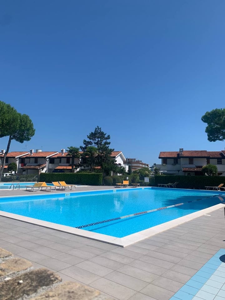 Two-storey House With Garden And Parking Space - Bibione