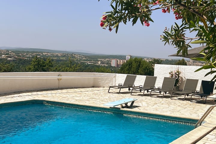 Splendide Villa 4 Chambres Piscine, 4 Etoiles - Montpellier