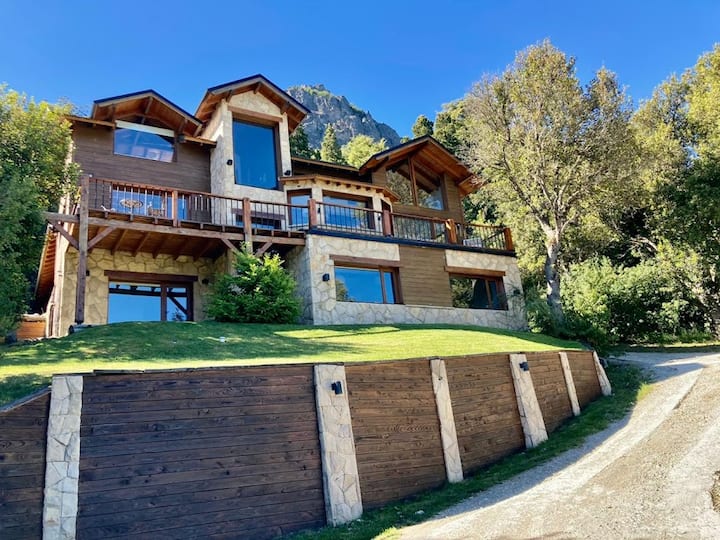 Family House, Golf &Country Club - San Carlos de Bariloche