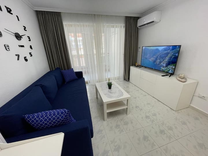 Pedro Lorca 250m Del Cura Beach - Torrevieja