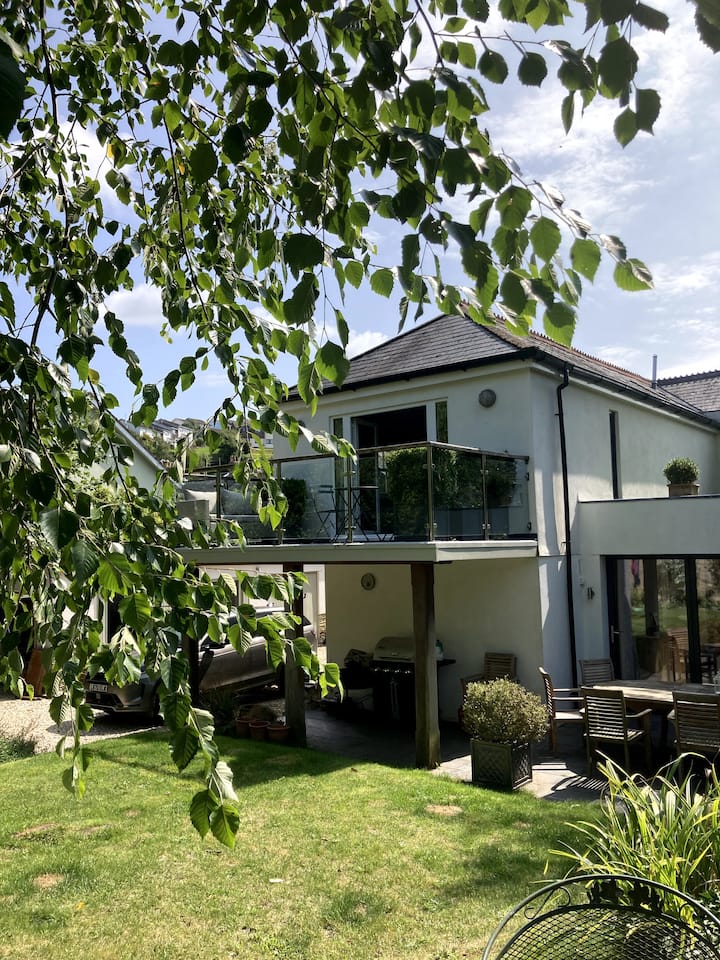 Luxury Hideaway In Kingsbridge - Kingsbridge