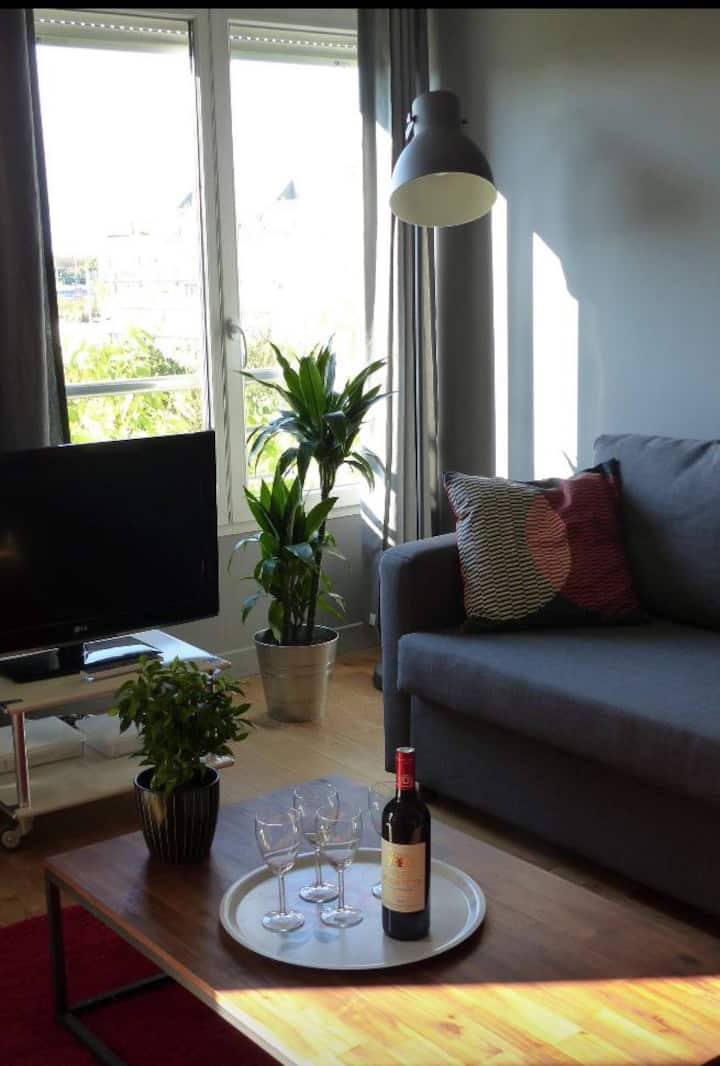 3 Pièces Proche Métro Ligne 12 Et Stade De France - Saint-Denis, France