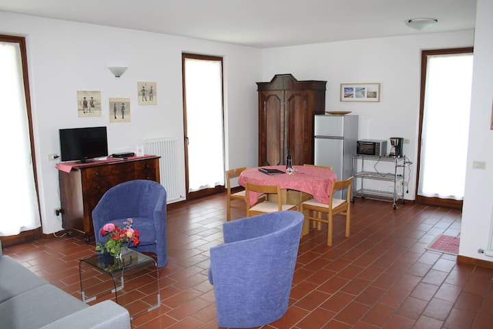 Ferienwohnung 1° Etage Im Casa Laura In Malcesine - Malcesine
