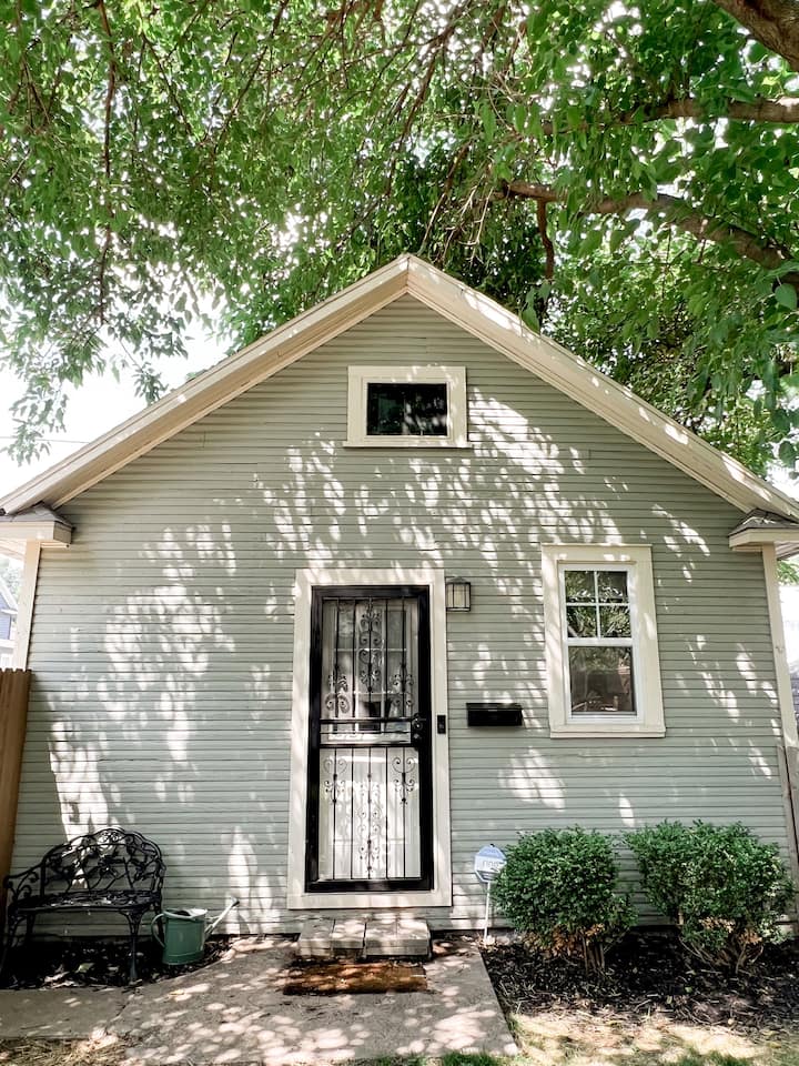 Tiny Haven Hidden In Quiet Neighborhood - Fort Wayne, IN
