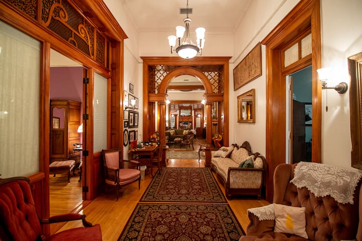 Sydney Marie Suite - Blenman Inn - Tucson