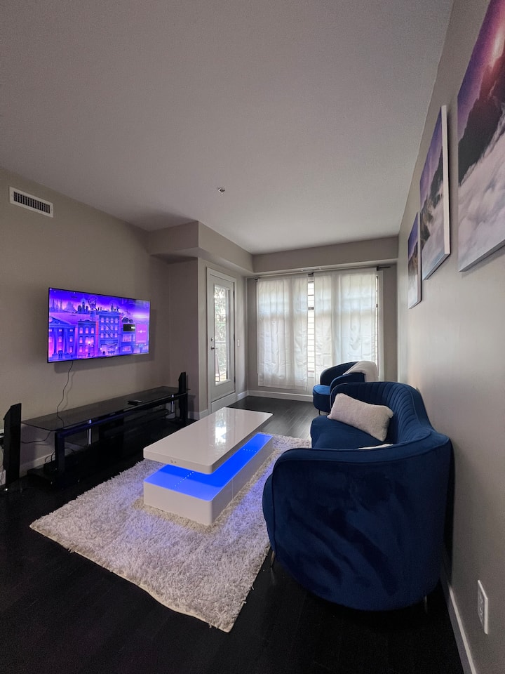 Fully Furnished 1 Bed 1 Bath - Edmonton