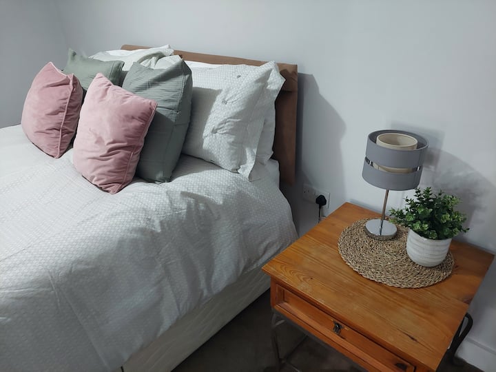 Apartment In Boscombe - Close To Beach - 본머스