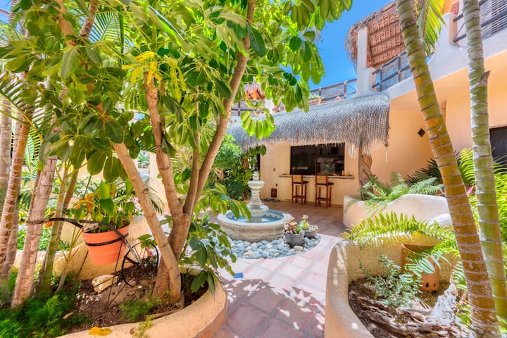 True Gem Just Steps Away From The Beach! - Los Barriles