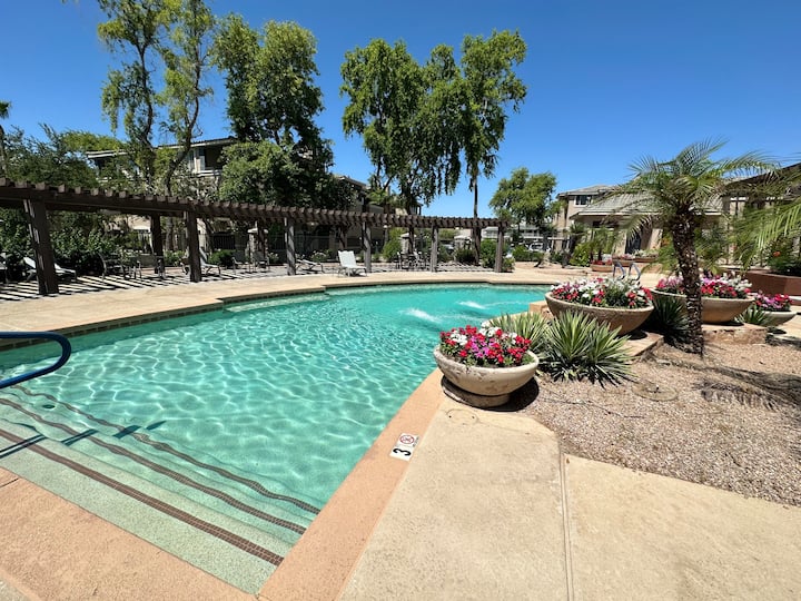 Resort Style Condo On 1st Floor - Arizona