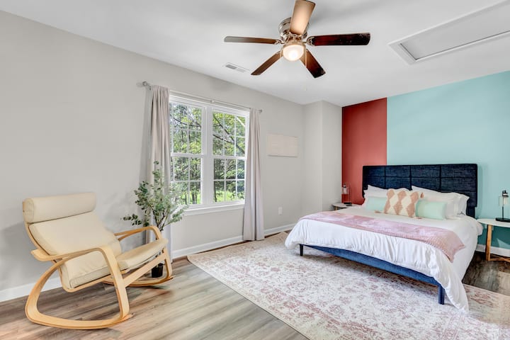 1 Mi To Uncw|4mi To Beach|65"tv|pets|patio|grill - Wilmington, NC