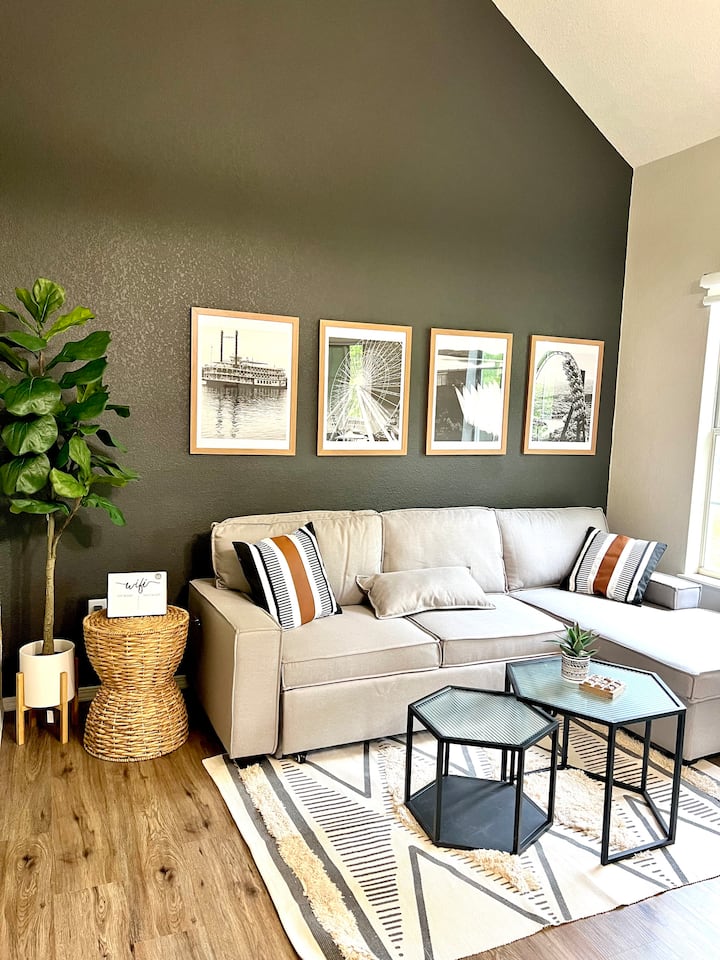 2 Bed 2 Bath Newly Remodeled Modern Condo - Branson, MO