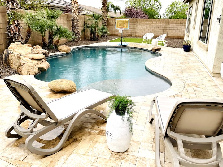 Spacious Oasis +Heated Pool + New Spa Addition! - Queen Creek, AZ