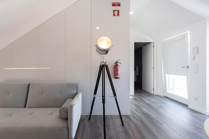 Dona Emilia - Lima Studio 3 - Viana do Castelo