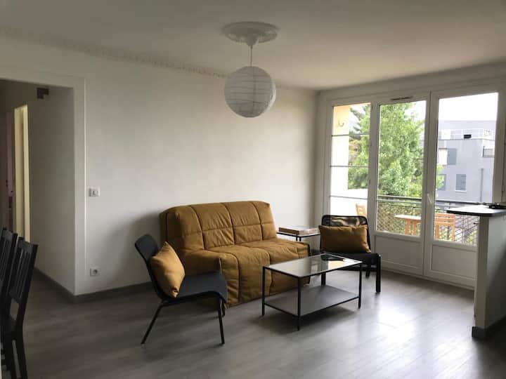Grand Appartement à 7 Minutes à Pieds Du Métro - Montreuil