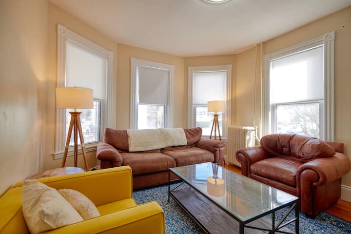 Beautiful 2bd / 1 Ba - 1st Floor - ニュートン, MA