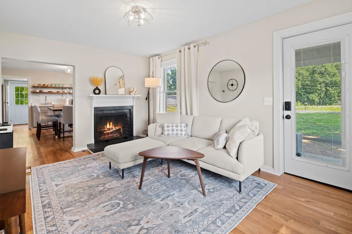 Cozy Home Hot Tub, Pet Friendly, 15min To Dt-avl - Weaverville, NC