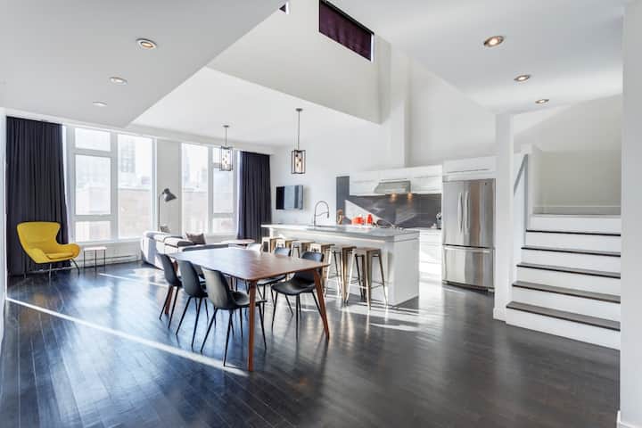Modern Penthouse W/ Rooftop | City Views | Grill - Montreal