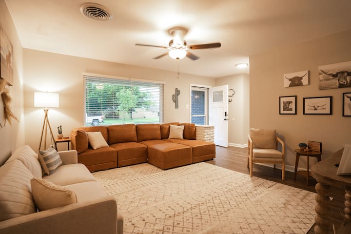 Campus Court Homestead - Abilene, TX