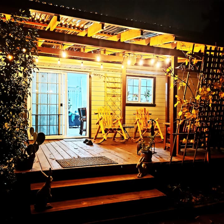 Cozy Farm Style Miranda's Lodge With Hot Tub - Oregon