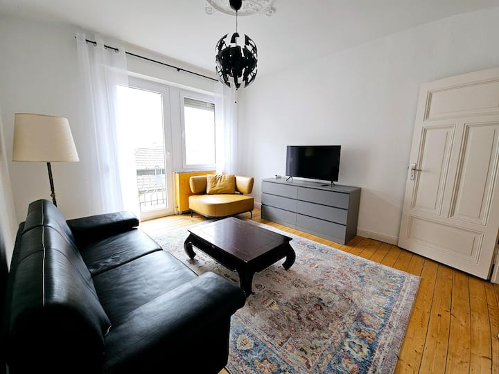 Newly Renovated & Fully Furnished 2 Bedroom Apt - Wiesbaden