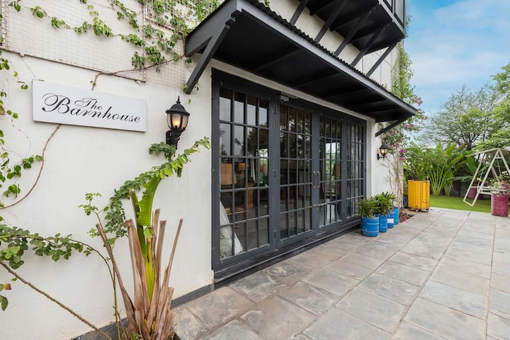 Barn House 3br Villa W/ Indoor Pool & Bar Setup - Sahibzada Ajit Singh Nagar