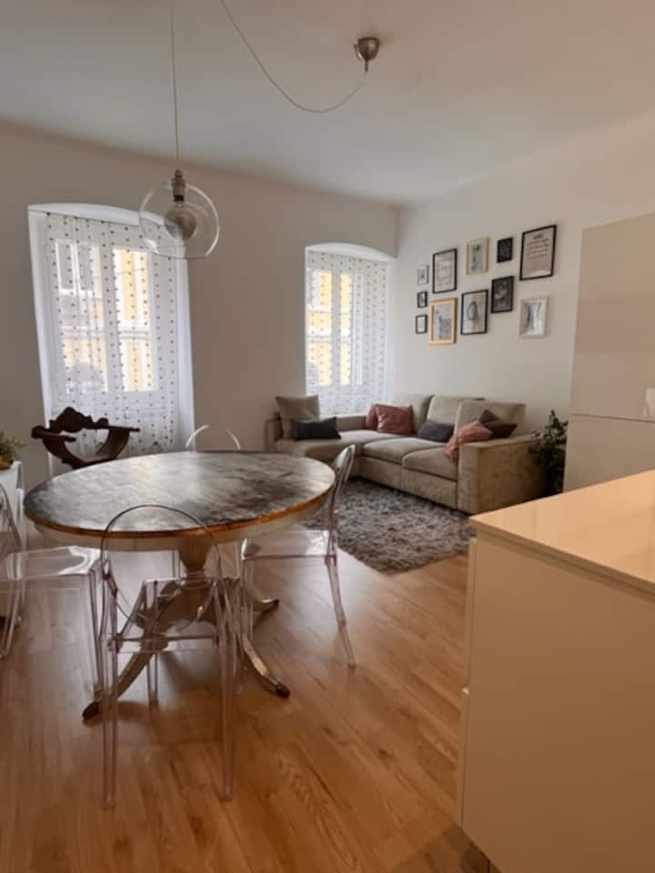 Vale's Cozy Corner - Triëst