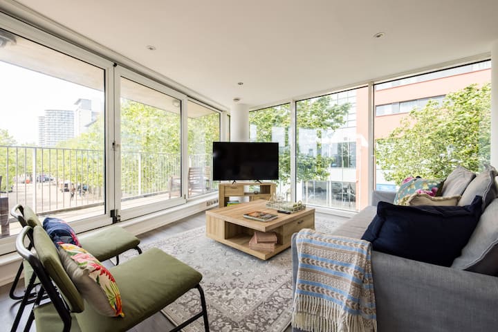 Spacious Excel Londom 3 Bedroom Apartment - London