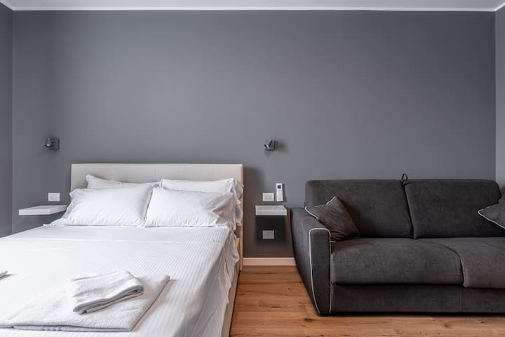 Centrale - Ponte Seveso Charme Apartment - Milan