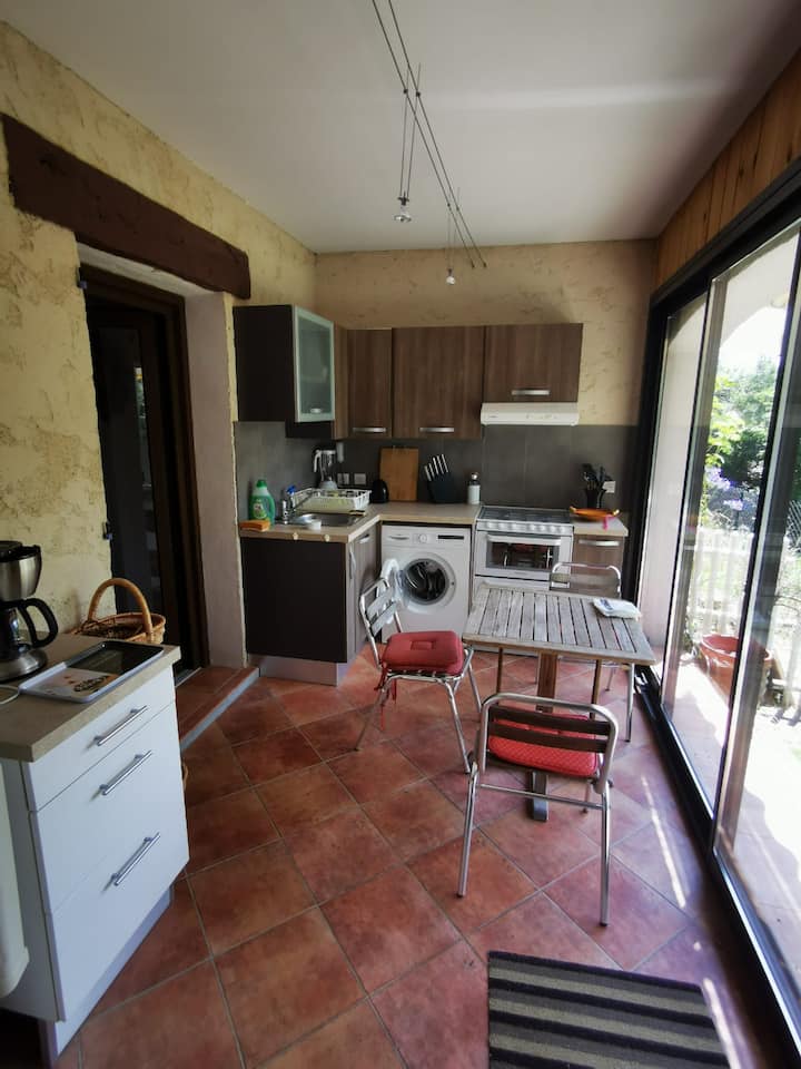 Appartement 1 à 4 Pers + Jardin - Puget-Théniers