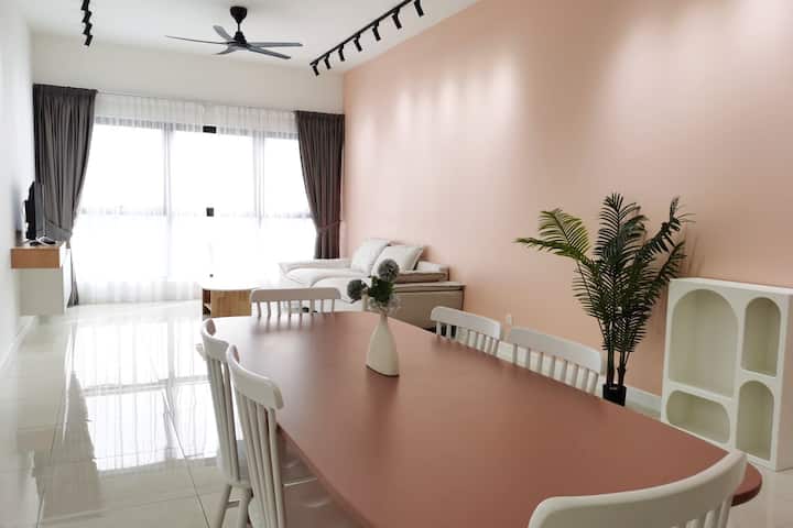 Le Pavilion Cornerlot/8pax/1 King 3 Queen/ 大单位3房4床 - Puchong